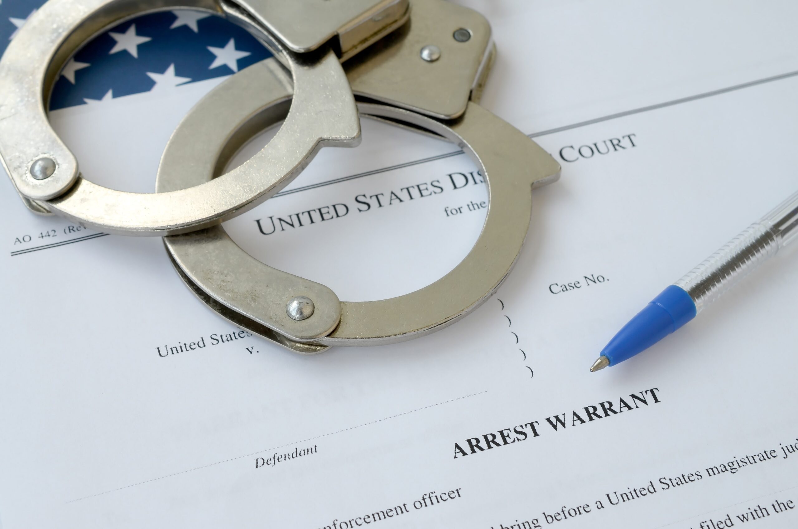 Bench Warrant vs. Arrest Warrant: Why the Difference Matters to Your ...